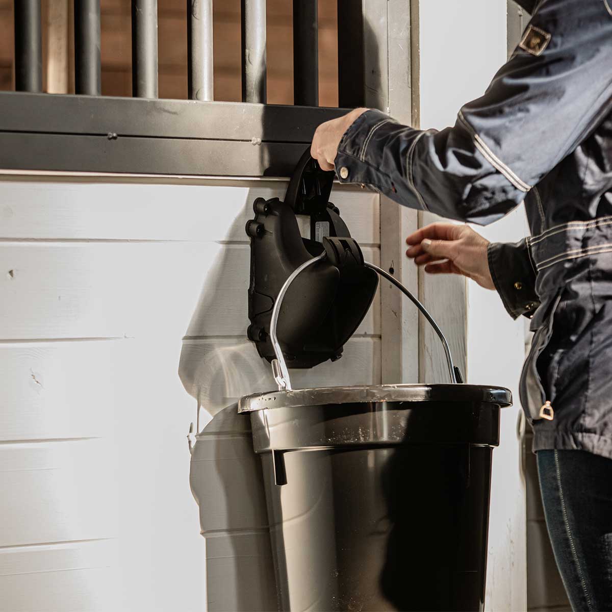 Cascada Automatic Equine Waterer – Paddock Saddlery