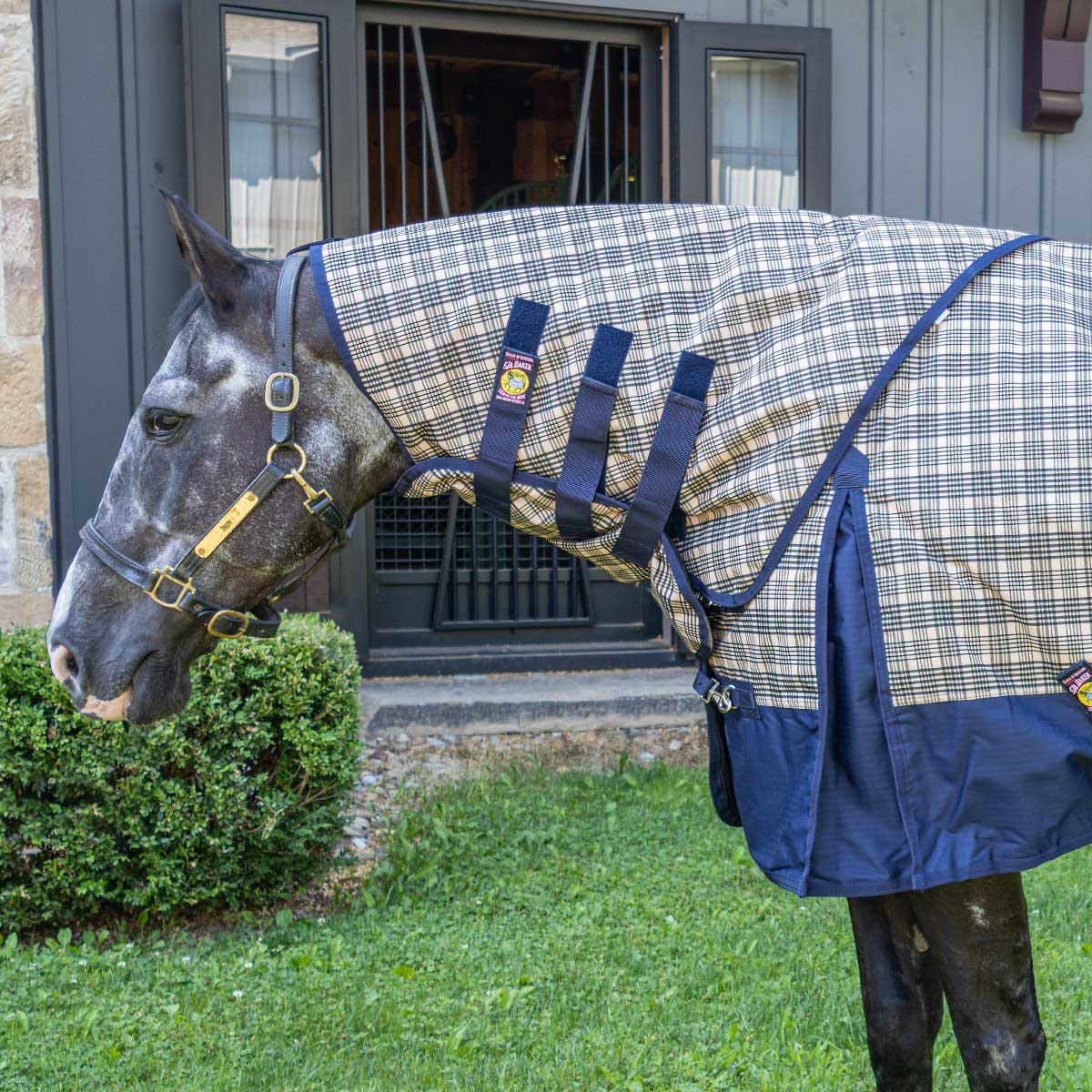 5/A Baker Black Label Neck Cover 200gm - Navy – Paddock Saddlery