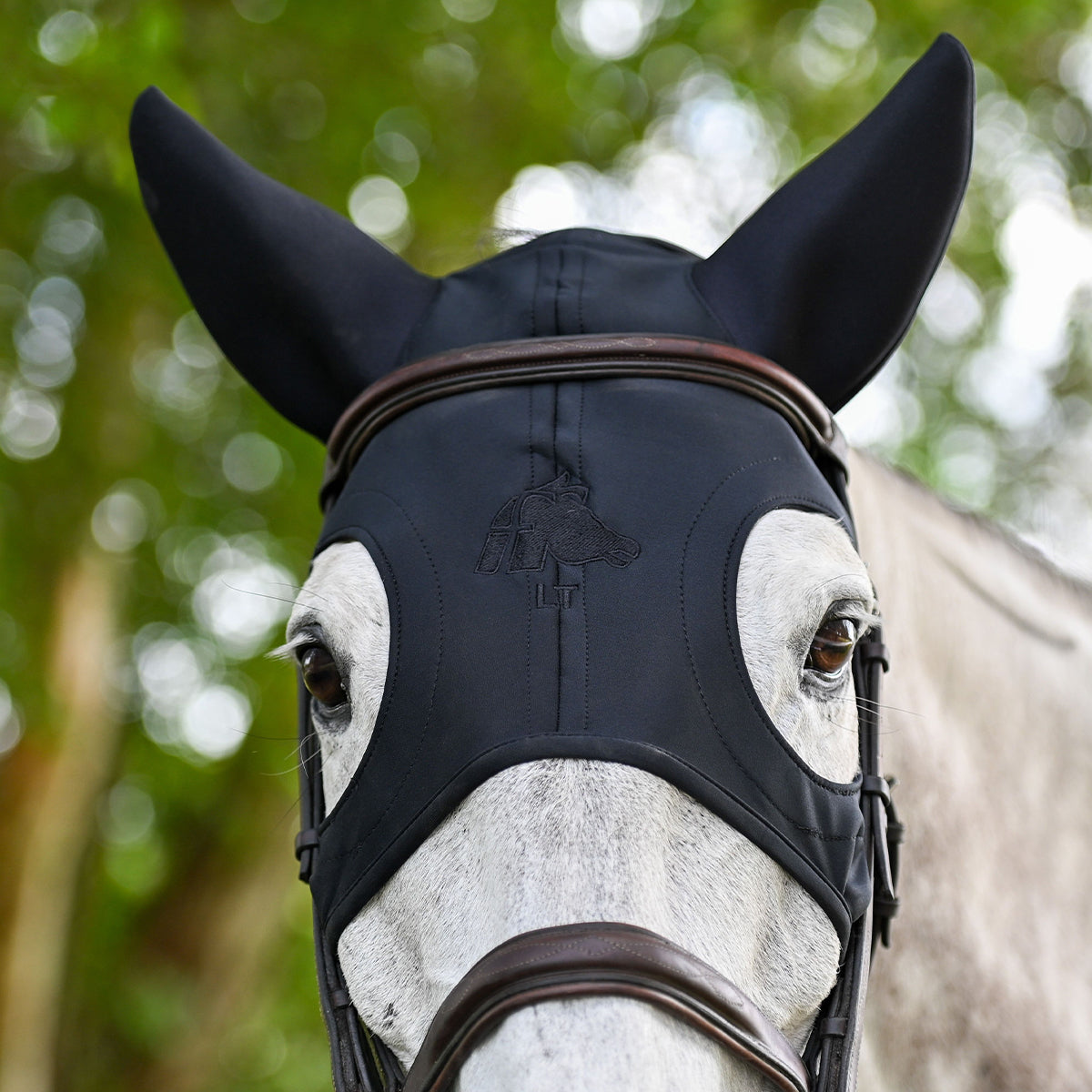 Fenwick Liquid Titanium Horse Mask with Sound Reduction Ears – Paddock ...